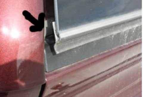 Leer 100XQ Truck Cap Topper Rear Bottom Door Seal | EZ Wheeler.com