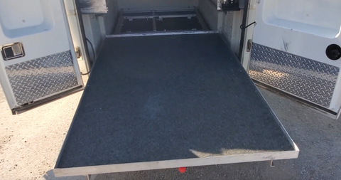 Used 6.5' SpaceKap Compak Slide in Truck Cap Topper for Full Size short ...